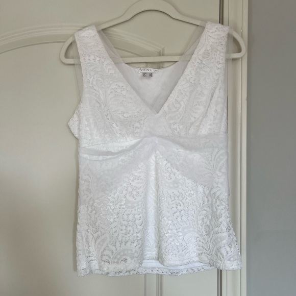 VENUS | Tops | Cute White Shell Top | Poshmark